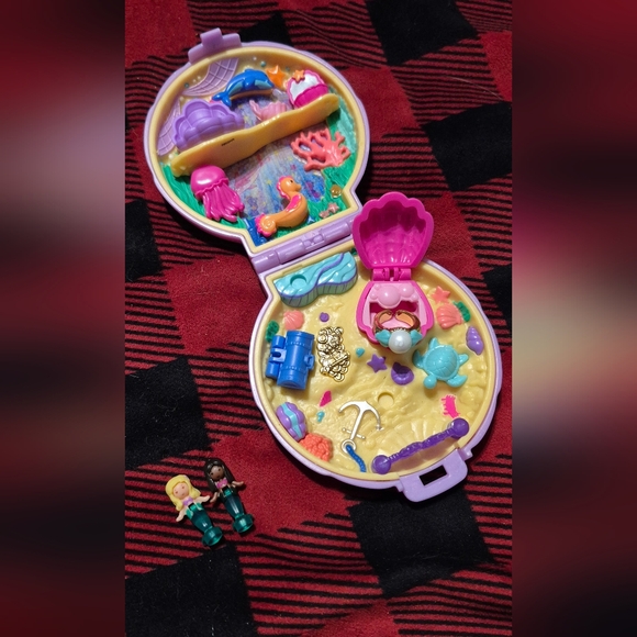 polly pocket | Toys | Mermaid Keepsake Polly Pocket Set | Poshmark